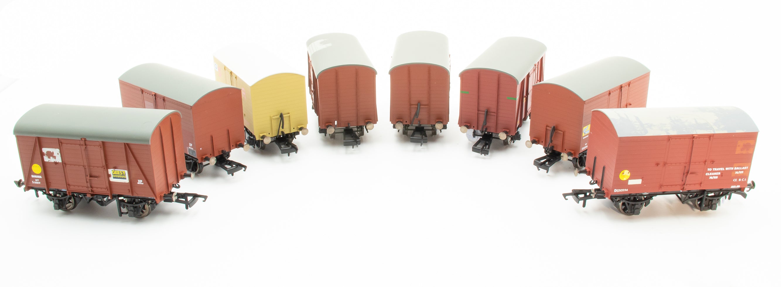 A Bunch of Banana Deco Samples Arrive – Accurascale